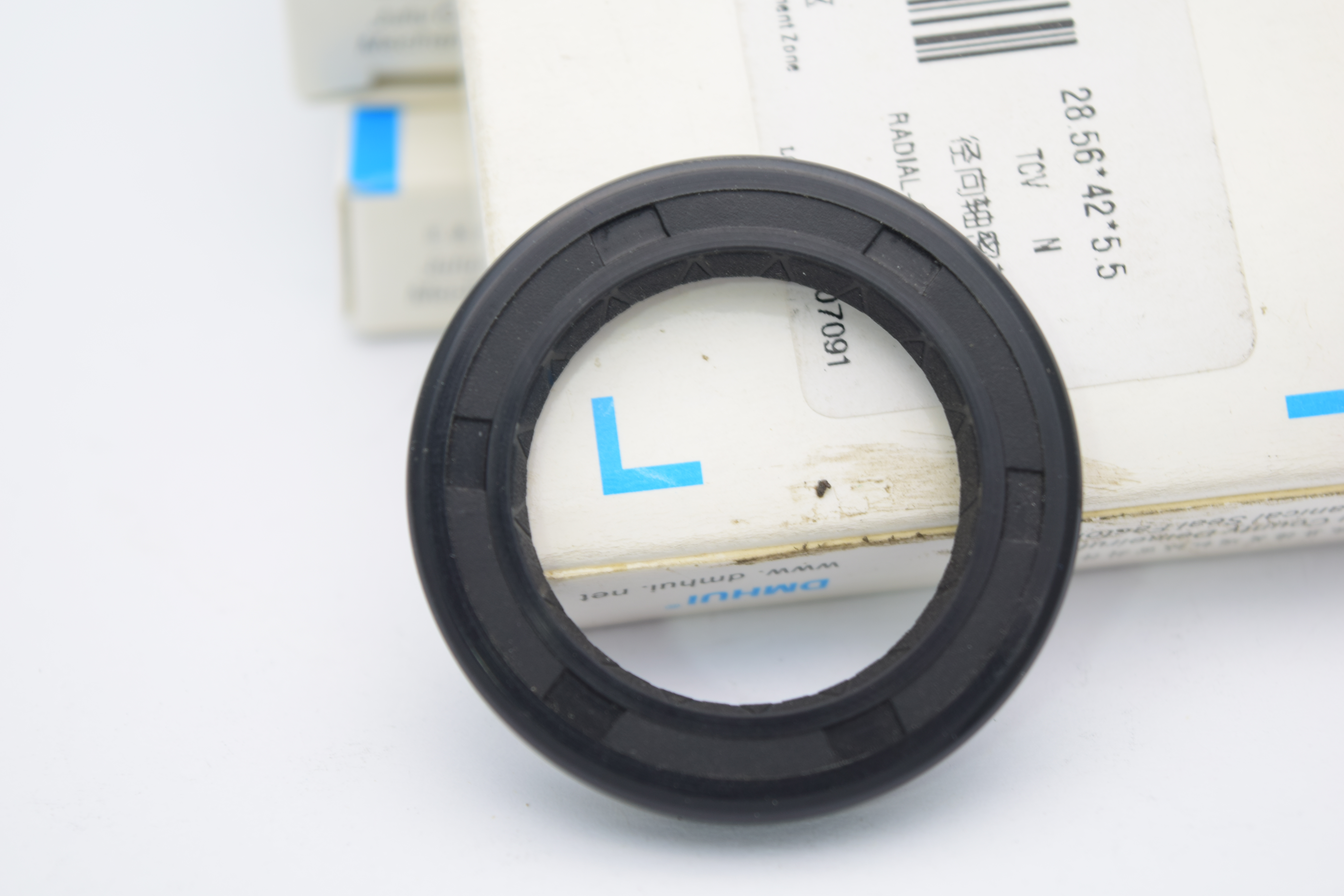 Wear-Resistant Excavator Hydraulic Pump Oil Seals | High-Quality ...